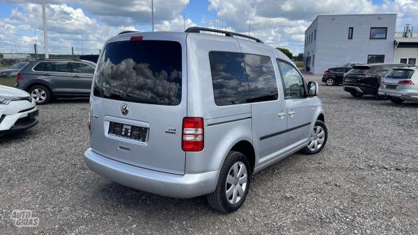 Grey Volkswagen Caddy 2013 in Marijampole, with an engine capacity of 1.60 L and mileage of 261 thousand km for 7690 €, photo 5 on AUTOMOTO.COM.LV