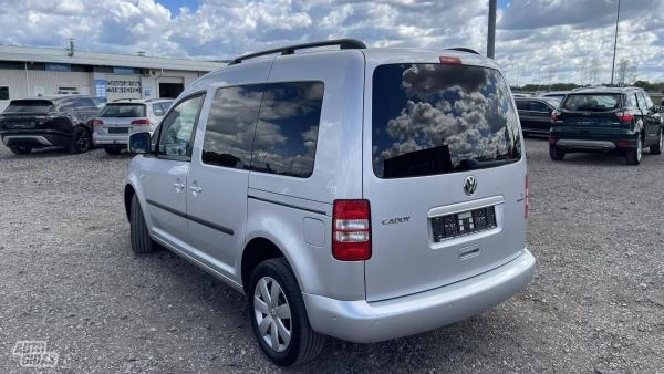 Grey Volkswagen Caddy 2013 in Marijampole, with an engine capacity of 1.60 L and mileage of 261 thousand km for 7690 €, photo 7 on AUTOMOTO.COM.LV