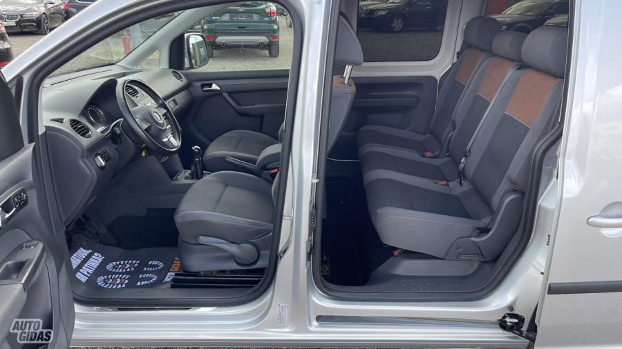 Grey Volkswagen Caddy 2013 in Marijampole, with an engine capacity of 1.60 L and mileage of 261 thousand km for 7690 €, photo 19 on AUTOMOTO.COM.LV