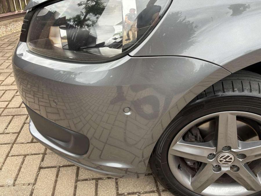 Grey Volkswagen Caddy 2013 in Siauliai, with an engine capacity of 1.60 L and mileage of 282 thousand km for 7100 €, photo 11 on AUTOMOTO.COM.LV