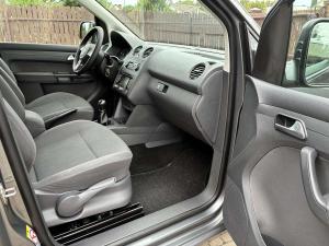 Grey Volkswagen Caddy 2013 in Siauliai, with an engine capacity of 1.60 L and mileage of 282 thousand km for 7100 €, photo 13 on AUTOMOTO.COM.LV