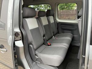 Grey Volkswagen Caddy 2013 in Siauliai, with an engine capacity of 1.60 L and mileage of 282 thousand km for 7100 €, photo 17 on AUTOMOTO.COM.LV