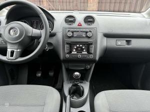 Grey Volkswagen Caddy 2013 in Siauliai, with an engine capacity of 1.60 L and mileage of 282 thousand km for 7100 €, photo 22 on AUTOMOTO.COM.LV