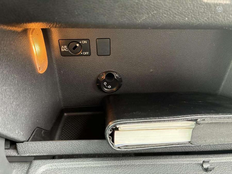 Grey Volkswagen Caddy 2013 in Siauliai, with an engine capacity of 1.60 L and mileage of 282 thousand km for 7100 €, photo 25 on AUTOMOTO.COM.LV