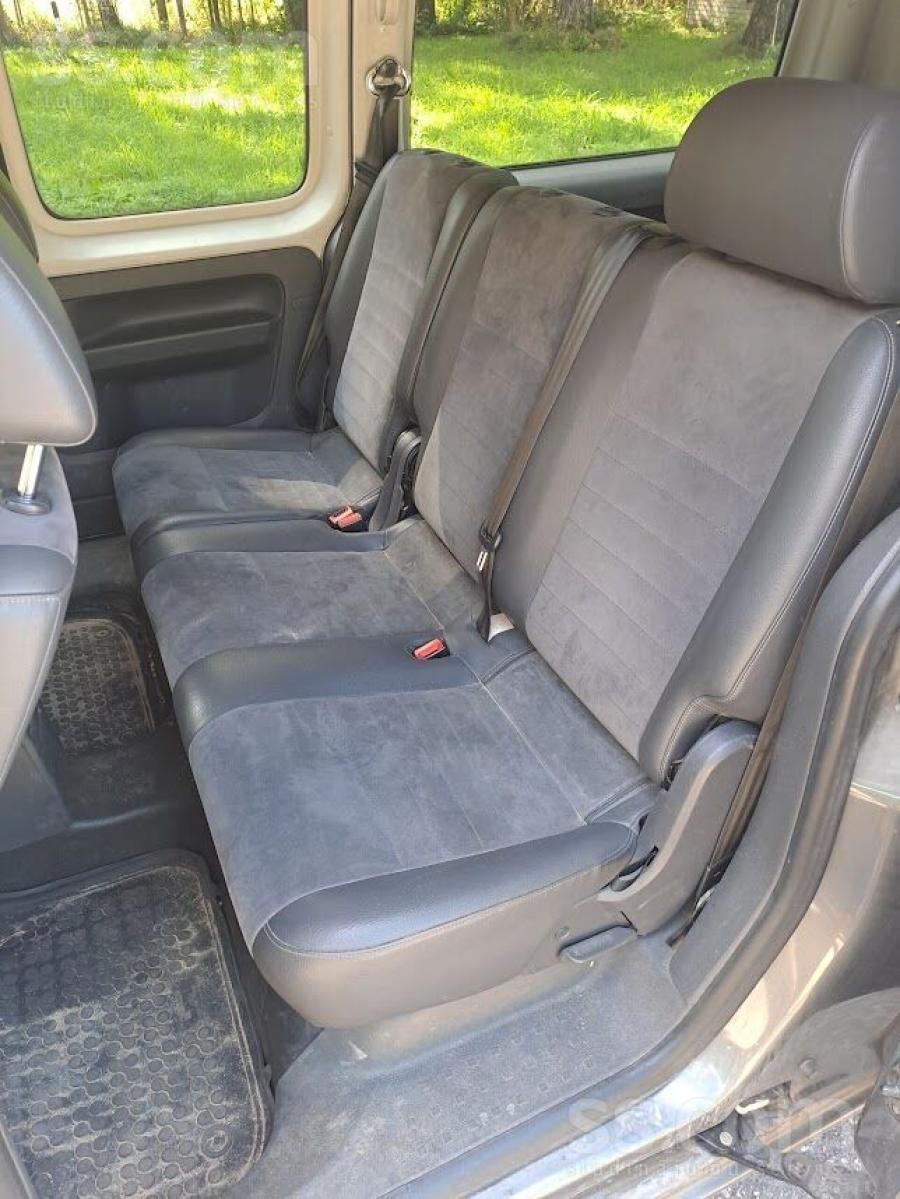 Grey Volkswagen Caddy 2013 in Riga, with an engine capacity of 2.00 L and mileage of 0 thousand km for 5500 €, photo 7 on AUTOMOTO.COM.LV