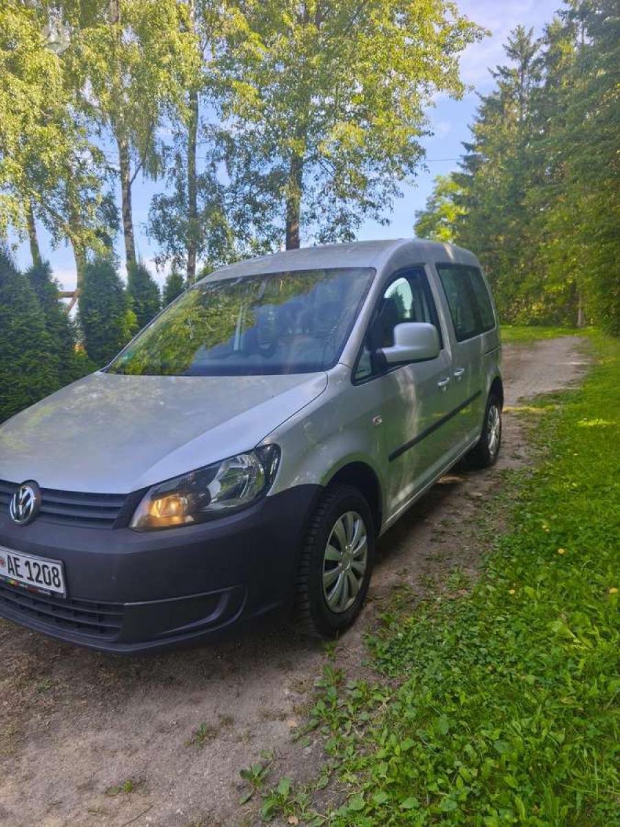 Pelēks Volkswagen Caddy 2013 Pasvalys, ar dzinēja tilpumu 1.60 L un nobraukumu 2 tūkst. km par 4350 €, foto 3 vietnē AUTOMOTO.COM.LV