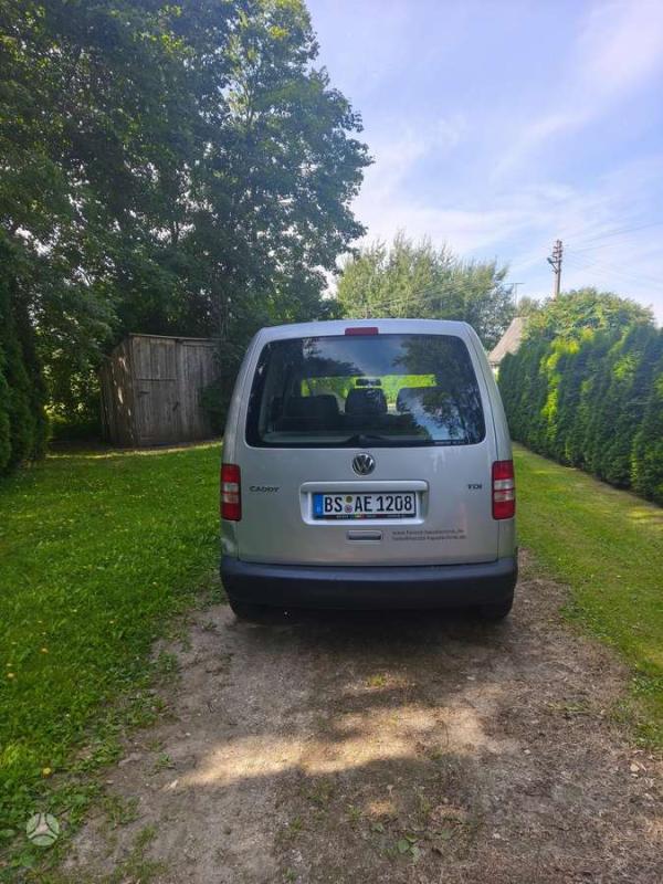 Pelēks Volkswagen Caddy 2013 Pasvalys, ar dzinēja tilpumu 1.60 L un nobraukumu 2 tūkst. km par 4350 €, foto 5 vietnē AUTOMOTO.COM.LV