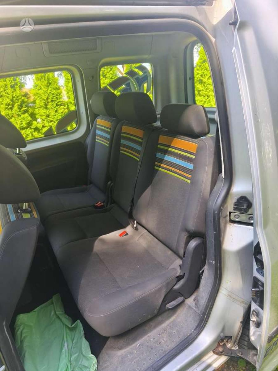 Pelēks Volkswagen Caddy 2013 Pasvalys, ar dzinēja tilpumu 1.60 L un nobraukumu 2 tūkst. km par 4350 €, foto 9 vietnē AUTOMOTO.COM.LV