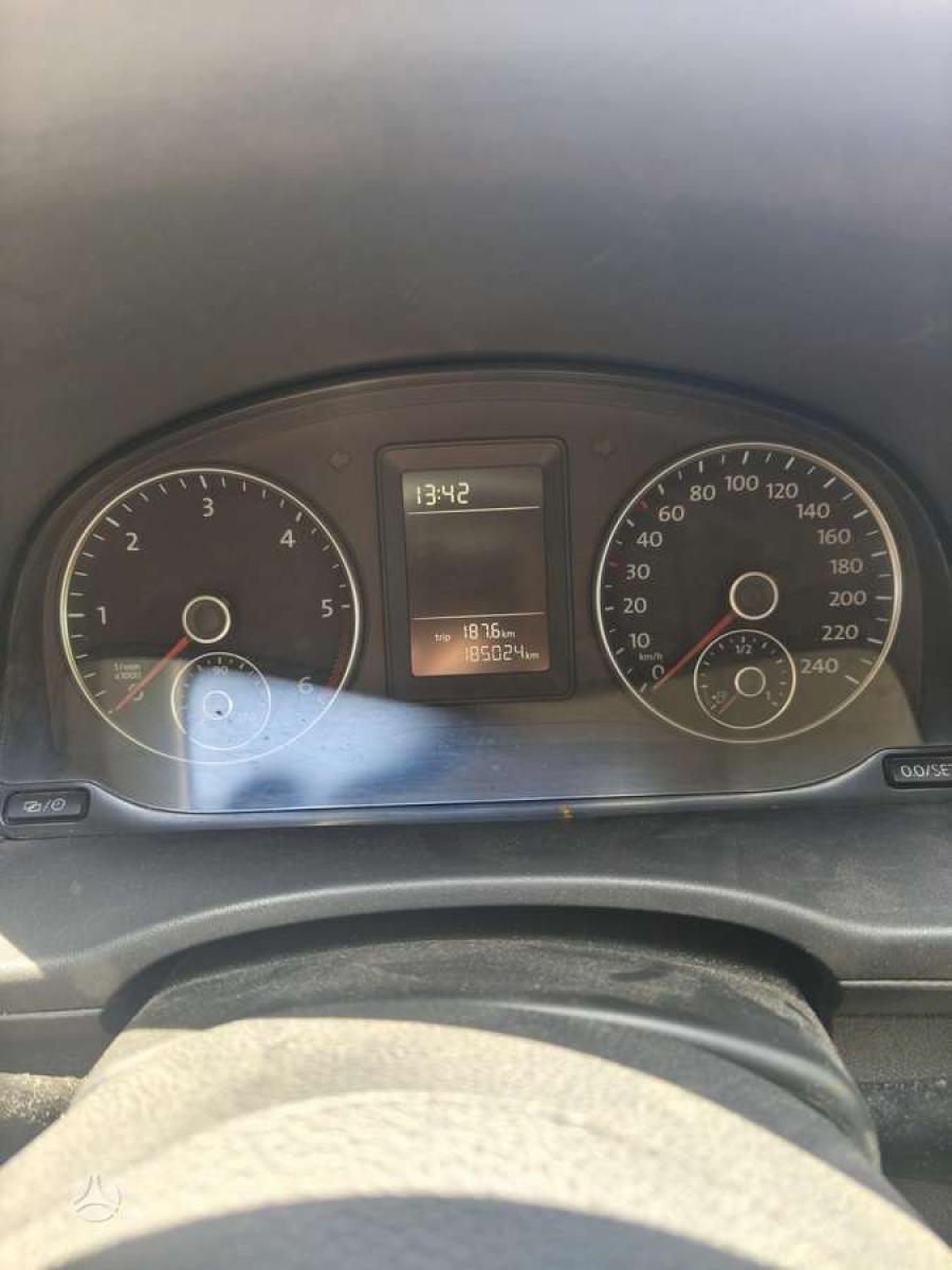 Pelēks Volkswagen Caddy 2013 Pasvalys, ar dzinēja tilpumu 1.60 L un nobraukumu 2 tūkst. km par 4350 €, foto 10 vietnē AUTOMOTO.COM.LV