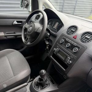 Pelēks Volkswagen Caddy 2013 Kauņa, ar dzinēja tilpumu 1.97 L un nobraukumu 203 tūkst. km par 4100 €, foto 15 vietnē AUTOMOTO.COM.LV