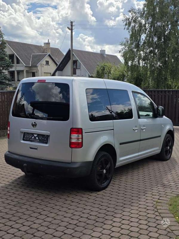Pelēks Volkswagen Caddy 2013 Radviliškis, ar dzinēja tilpumu 1.60 L un nobraukumu 155 tūkst. km par 6600 €, foto 5 vietnē AUTOMOTO.COM.LV