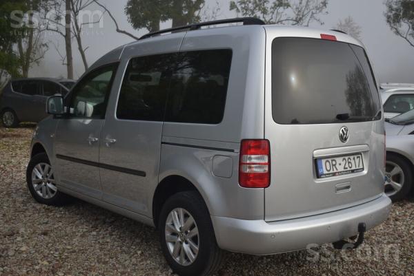 Volkswagen Caddy 2013 in Kuldiga on AUTOMOTO.COM.LV Grey Volkswagen Caddy 2013 in Kuldiga, with an engine capacity of 1.60 L and mileage of 0 thousand km for 7690 €, photo 4 on AUTOMOTO.COM.LV