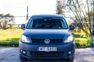 Grey Volkswagen Caddy 2014 in Riga, with an engine capacity of 1.60 L and mileage of 283 thousand km for 8390 €, photo 3 on AUTOMOTO.COM.LV