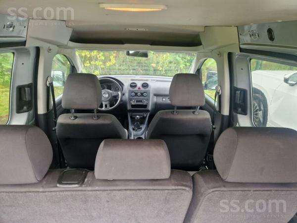 Pelēks Volkswagen Caddy 2014 Ogre, ar dzinēja tilpumu 1.60 L un nobraukumu 399 tūkst. km par 3900 €, foto 4 vietnē AUTOMOTO.COM.LV