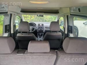 Pelēks Volkswagen Caddy 2014 Ogre, ar dzinēja tilpumu 1.60 L un nobraukumu 399 tūkst. km par 3900 €, foto 5 vietnē AUTOMOTO.COM.LV