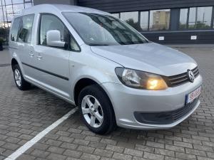 Grey Volkswagen Caddy 2014 in Kaunas, with an engine capacity of 1.60 L and mileage of 260 thousand km for 5700 €, photo 4 on AUTOMOTO.COM.LV