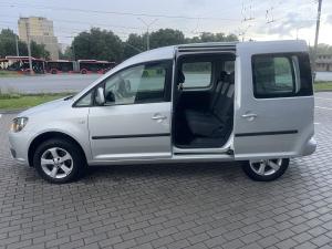 Grey Volkswagen Caddy 2014 in Kaunas, with an engine capacity of 1.60 L and mileage of 260 thousand km for 5700 €, photo 17 on AUTOMOTO.COM.LV