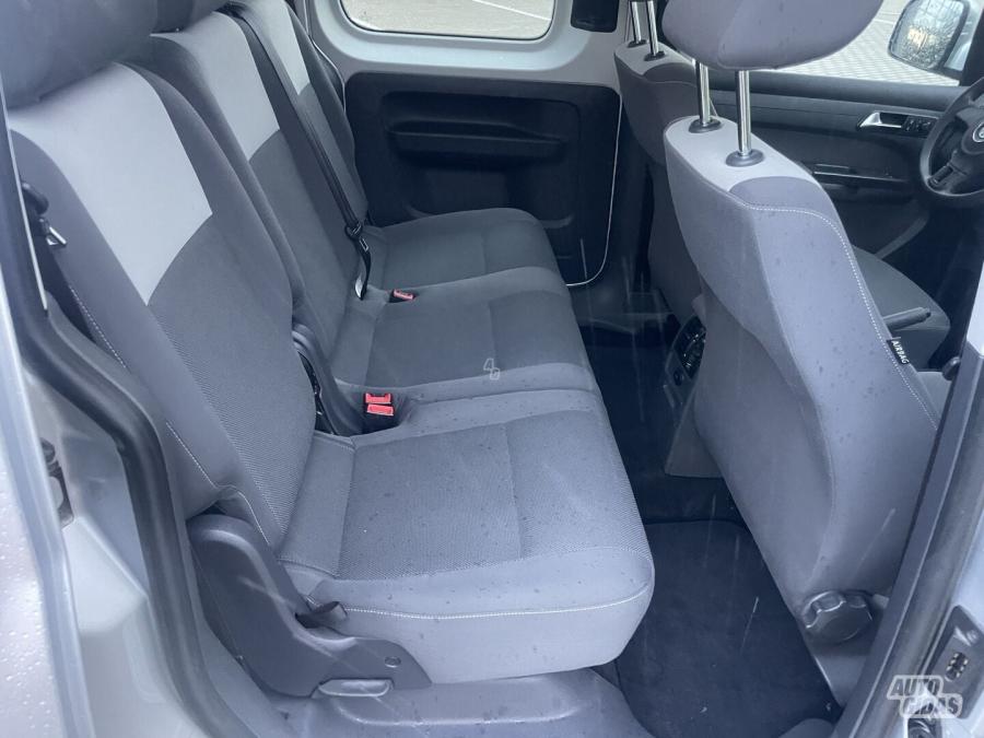 Grey Volkswagen Caddy 2014 in Kaunas, with an engine capacity of 1.60 L and mileage of 260 thousand km for 5700 €, photo 24 on AUTOMOTO.COM.LV