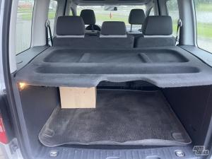 Grey Volkswagen Caddy 2014 in Kaunas, with an engine capacity of 1.60 L and mileage of 260 thousand km for 5700 €, photo 26 on AUTOMOTO.COM.LV