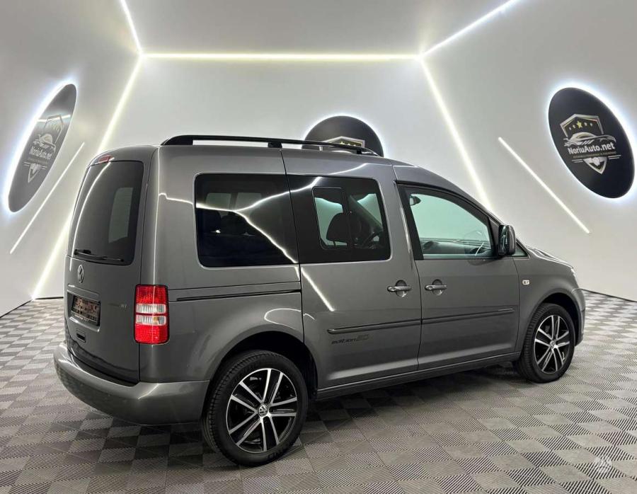 Pelēks Volkswagen Caddy 2014 Marijampole, ar dzinēja tilpumu 1.60 L un nobraukumu 252 tūkst. km par 7850 €, foto 27 vietnē AUTOMOTO.COM.LV
