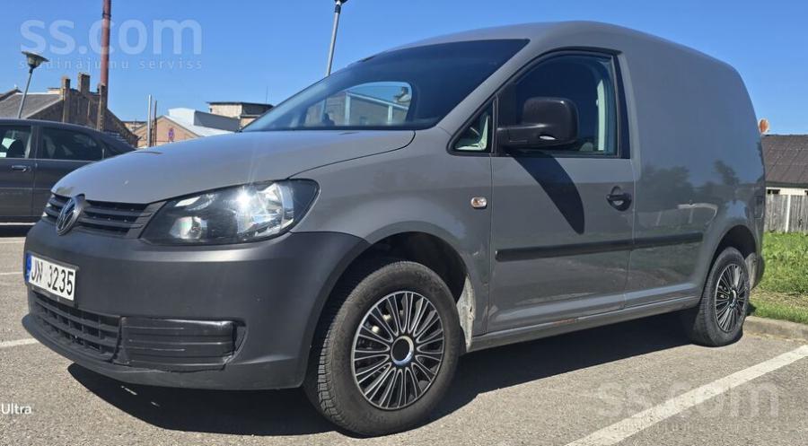 Grey Volkswagen Caddy 2014 in Jelgava, with an engine capacity of 1.60 L and mileage of 238 thousand km for 4200 €, photo 1 on AUTOMOTO.COM.LV