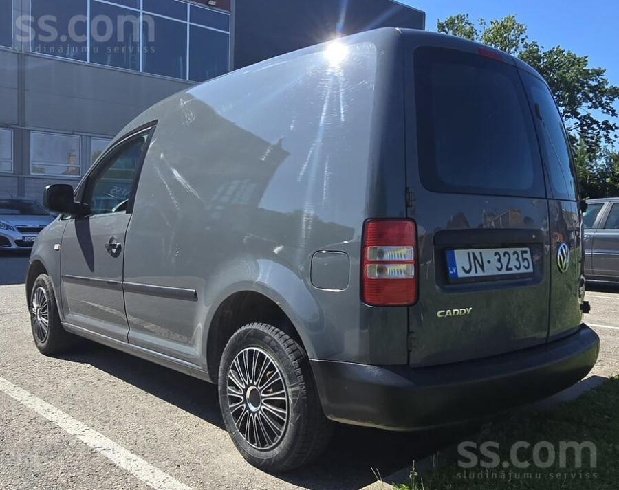 Grey Volkswagen Caddy 2014 in Jelgava, with an engine capacity of 1.60 L and mileage of 238 thousand km for 4200 €, photo 4 on AUTOMOTO.COM.LV