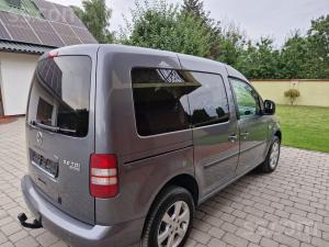 Grey Volkswagen Caddy 2014 in Telschi, with an engine capacity of 2.00 L and mileage of 233 thousand km for 7250 €, photo 5 on AUTOMOTO.COM.LV