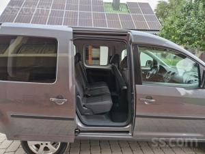 Grey Volkswagen Caddy 2014 in Telschi, with an engine capacity of 2.00 L and mileage of 233 thousand km for 7250 €, photo 7 on AUTOMOTO.COM.LV