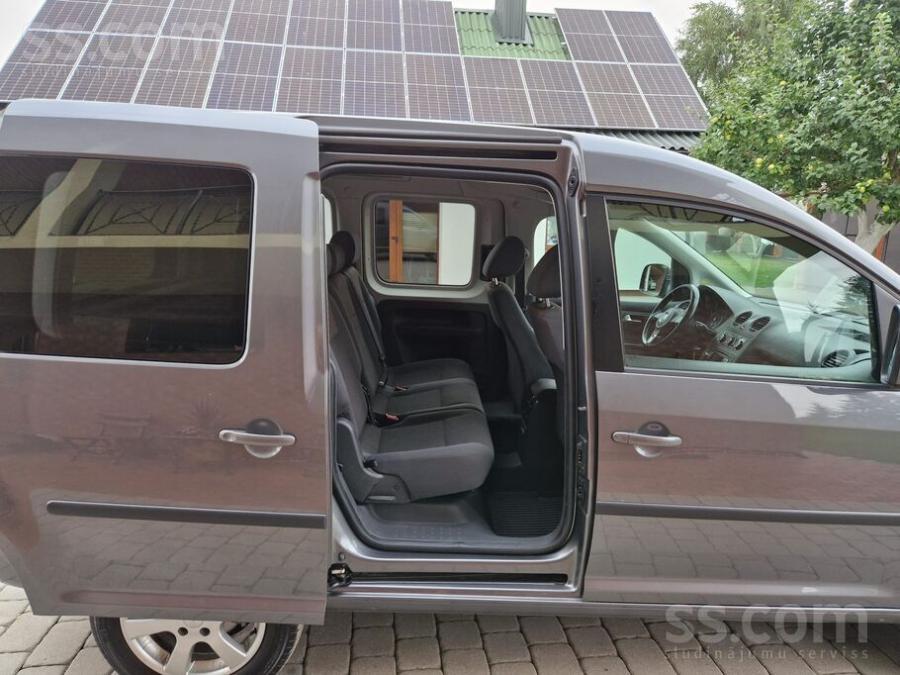 Grey Volkswagen Caddy 2014 in Telschi, with an engine capacity of 2.00 L and mileage of 233 thousand km for 7250 €, photo 7 on AUTOMOTO.COM.LV
