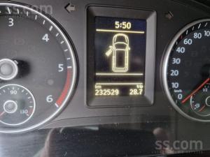 Grey Volkswagen Caddy 2014 in Telschi, with an engine capacity of 2.00 L and mileage of 233 thousand km for 7250 €, photo 10 on AUTOMOTO.COM.LV