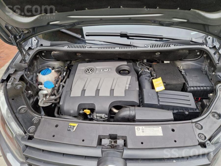 Grey Volkswagen Caddy 2014 in Telschi, with an engine capacity of 2.00 L and mileage of 233 thousand km for 7250 €, photo 13 on AUTOMOTO.COM.LV