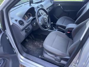 Grey Volkswagen Caddy 2014 in Utena, with an engine capacity of 2.00 L and mileage of 270 thousand km for 6500 €, photo 13 on AUTOMOTO.COM.LV