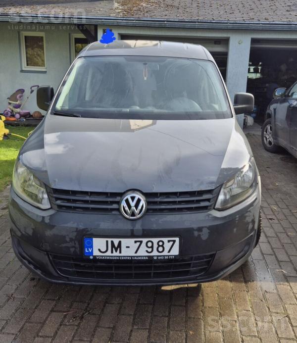 Grey Volkswagen Caddy 2014 in Riga, with an engine capacity of 1.60 L and mileage of 324 thousand km for 3100 €, photo 3 on AUTOMOTO.COM.LV