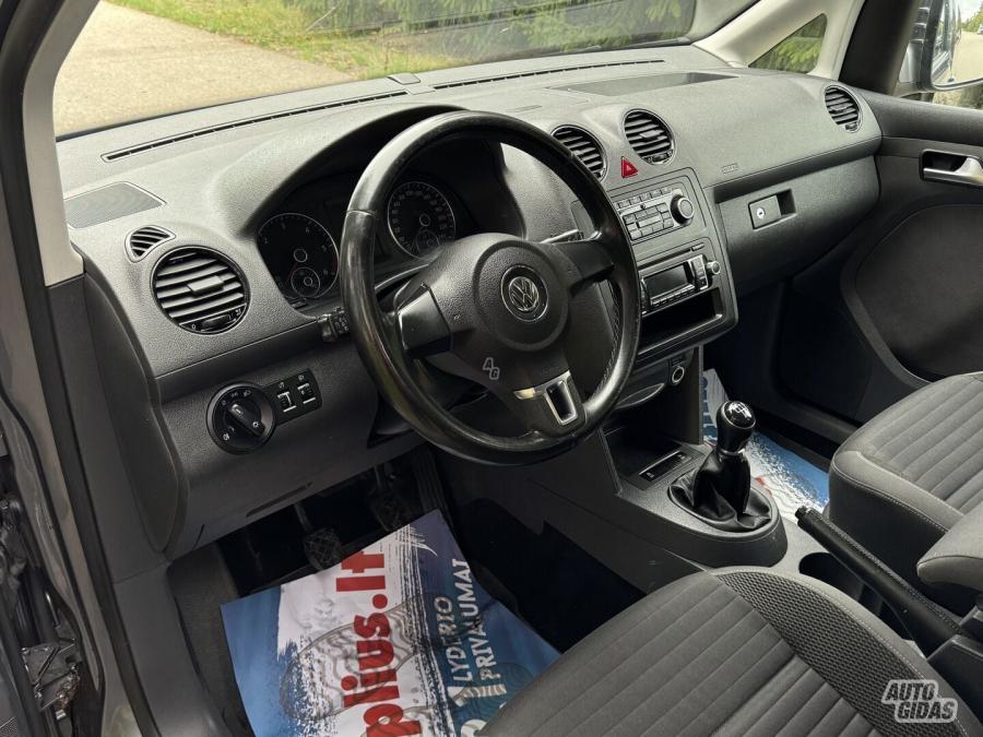 Pelēks Volkswagen Caddy 2014 Marijampole, ar dzinēja tilpumu 1.60 L un nobraukumu 150 tūkst. km par 7700 €, foto 12 vietnē AUTOMOTO.COM.LV