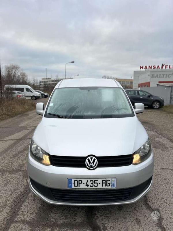 Pelēks Volkswagen Caddy 2015 Panevēža, ar dzinēja tilpumu 1.60 L un nobraukumu 309 tūkst. km par 7700 €, foto 2 vietnē AUTOMOTO.COM.LV