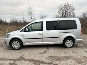 Grey Volkswagen Caddy 2015 in Panevezys, with an engine capacity of 1.60 L and mileage of 309 thousand km for 7700 €, photo 4 on AUTOMOTO.COM.LV