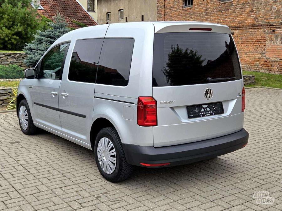 Grey Volkswagen Caddy 2015 in Vilnius, with an engine capacity of 2.00 L and mileage of 280 thousand km for 8800 €, photo 6 on AUTOMOTO.COM.LV