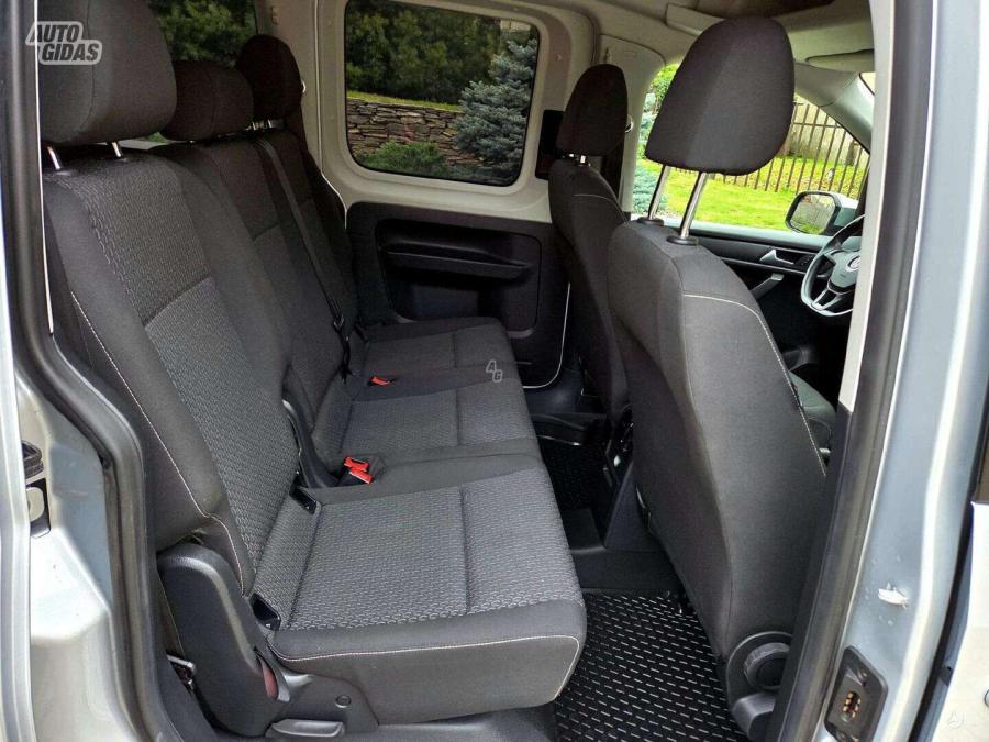 Grey Volkswagen Caddy 2015 in Vilnius, with an engine capacity of 2.00 L and mileage of 280 thousand km for 8800 €, photo 20 on AUTOMOTO.COM.LV