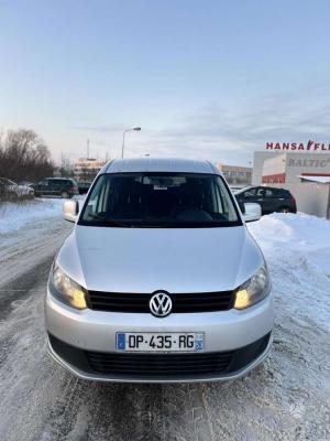 Grey Volkswagen Caddy 2015 in Panevezys, with an engine capacity of 1.60 L and mileage of 309 thousand km for 7500 €, photo 2 on AUTOMOTO.COM.LV