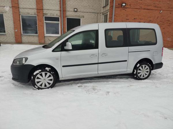 Grey Volkswagen Caddy 2015 in Prienai, with an engine capacity of 1.60 L and mileage of 267 thousand km for 5850 €, photo 1 on AUTOMOTO.COM.LV