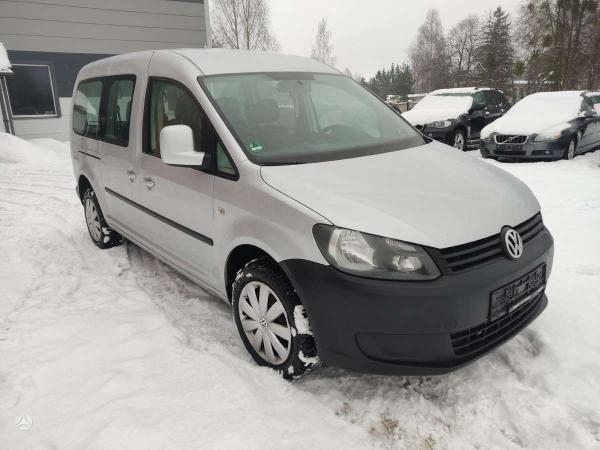 Grey Volkswagen Caddy 2015 in Prienai, with an engine capacity of 1.60 L and mileage of 267 thousand km for 5850 €, photo 4 on AUTOMOTO.COM.LV