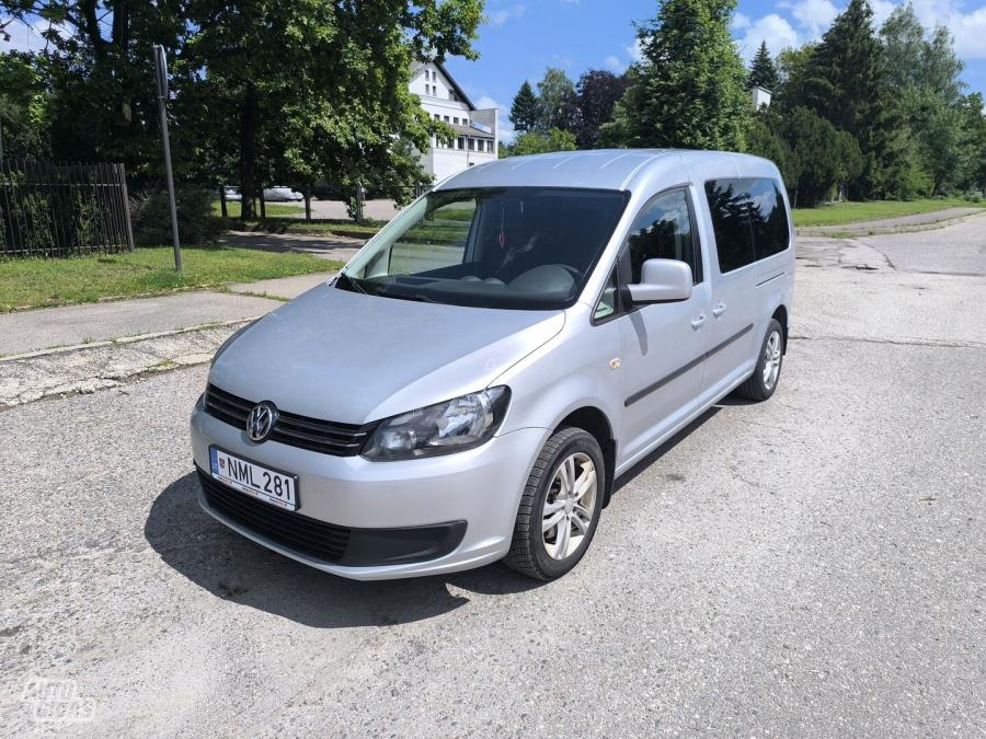 Grey Volkswagen Caddy 2015 in Kaunas, with an engine capacity of 1.60 L and mileage of 233 thousand km for 7700 €, photo 1 on AUTOMOTO.COM.LV