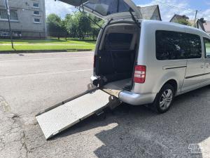 Grey Volkswagen Caddy 2015 in Kaunas, with an engine capacity of 1.60 L and mileage of 233 thousand km for 7700 €, photo 10 on AUTOMOTO.COM.LV