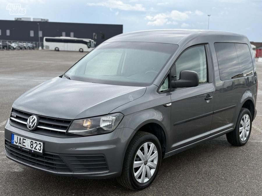 Grey Volkswagen Caddy 2015 in Vilnius, with an engine capacity of 2.00 L and mileage of 200 thousand km for 9500 €, photo 1 on AUTOMOTO.COM.LV