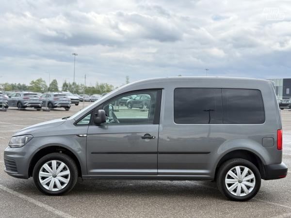 Grey Volkswagen Caddy 2015 in Vilnius, with an engine capacity of 2.00 L and mileage of 200 thousand km for 9500 €, photo 8 on AUTOMOTO.COM.LV