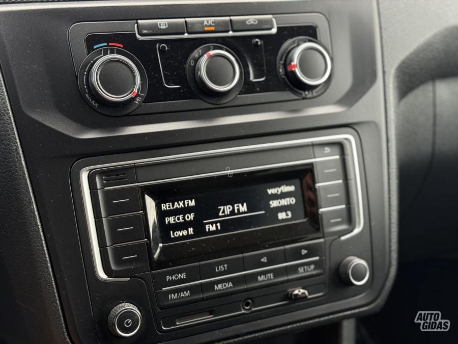 Grey Volkswagen Caddy 2015 in Vilnius, with an engine capacity of 2.00 L and mileage of 200 thousand km for 9500 €, photo 19 on AUTOMOTO.COM.LV