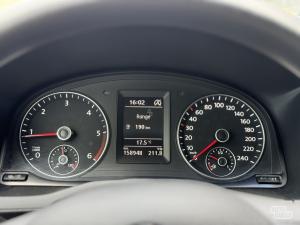 Pelēks Volkswagen Caddy 2015 Viļņa, ar dzinēja tilpumu 2.00 L un nobraukumu 159 tūkst. km par 10500 €, foto 23 vietnē AUTOMOTO.COM.LV