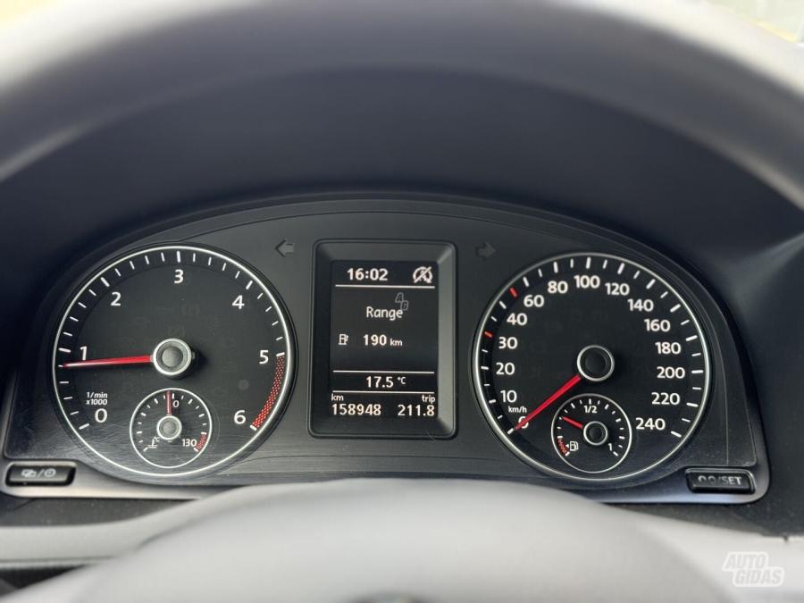 Pelēks Volkswagen Caddy 2015 Viļņa, ar dzinēja tilpumu 2.00 L un nobraukumu 159 tūkst. km par 10500 €, foto 23 vietnē AUTOMOTO.COM.LV