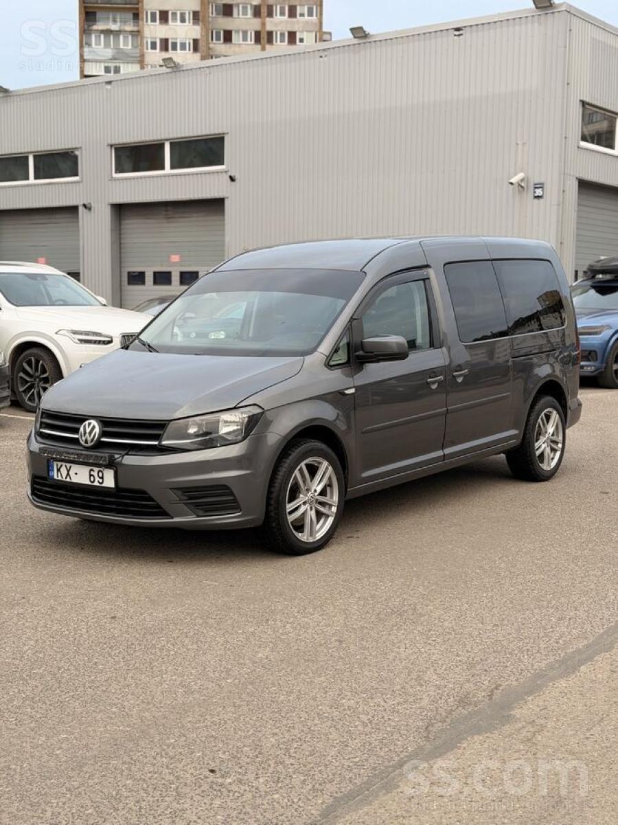 Pelēks Volkswagen Caddy 2015 Rīga, ar dzinēja tilpumu 2.00 L un nobraukumu 340 tūkst. km par 9990 €, foto 3 vietnē AUTOMOTO.COM.LV
