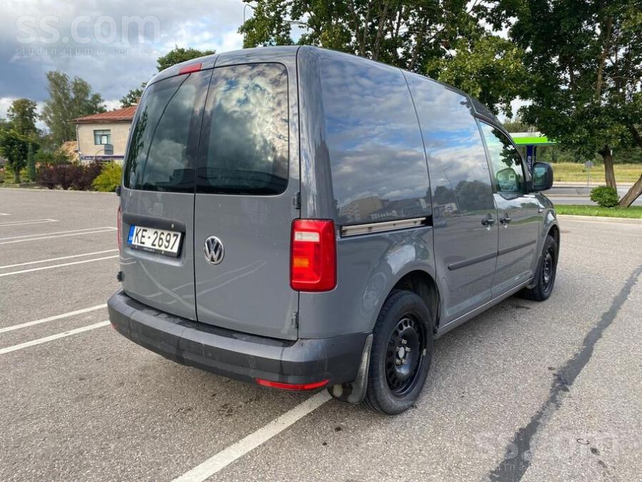 Pelēks Volkswagen Caddy 2015 Rīga, ar dzinēja tilpumu 1.60 L un nobraukumu 480 tūkst. km par 4900 €, foto 5 vietnē AUTOMOTO.COM.LV